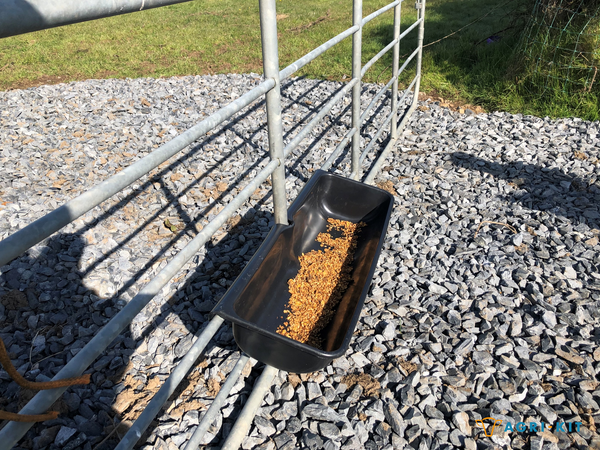 Portable Hanging Feeding Trough – Agri-Kit